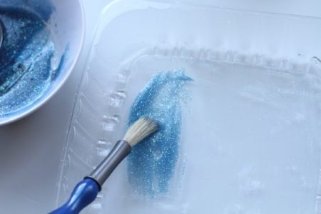 Snow & Ice Salt Writing Tray - I Can Teach My Child!