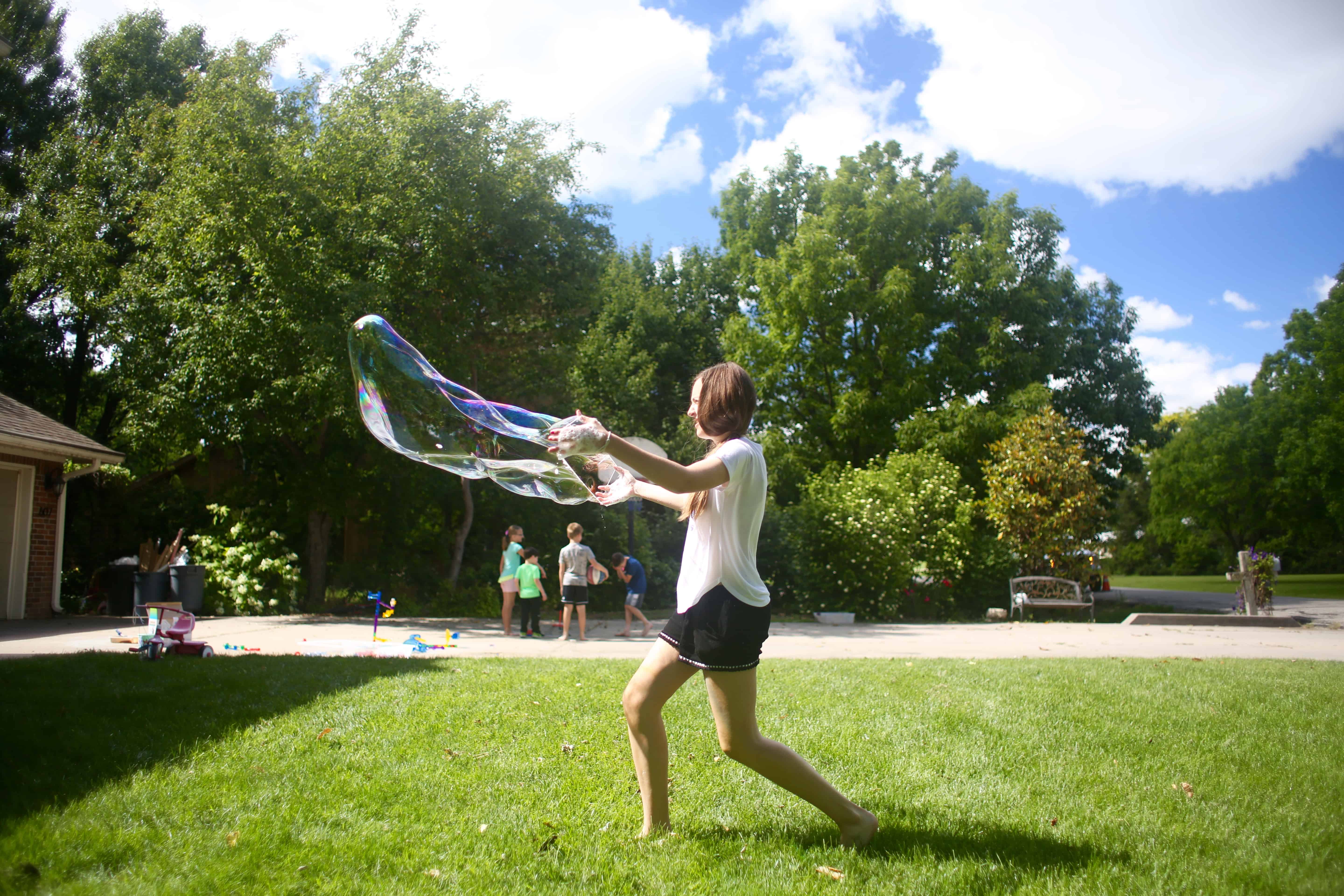 How to Make Giant Bubbles - I Can Teach My Child!