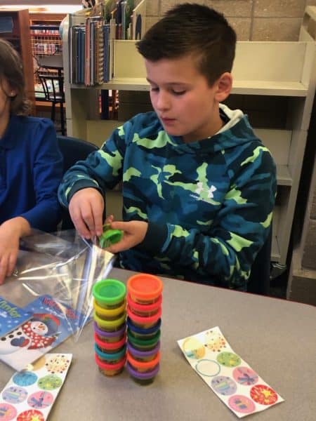 Acts of Kindness Ideas: Service Projects for Kids - I Can Teach My Child!